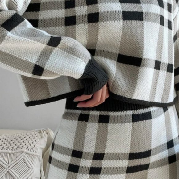 MODA ME COUTURE | Skirts | Neutral Multicolor Plaid Pattern Knit ...